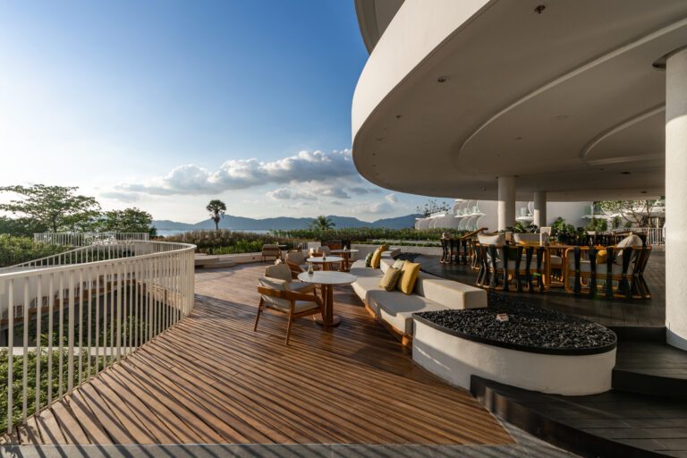 Veranda Resort Phuket l 5-star Beachfront Holiday